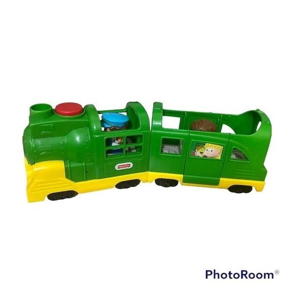Fisher-Price | Toys | Fisher Price Little People Train And 2 Figures ...